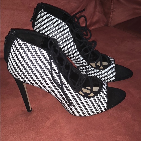 Zara | Shoes | Zara Basic Collection Heels Like New | Poshmark
